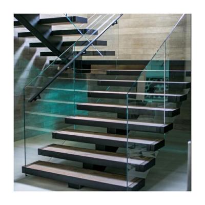 Cina China solid timber stair single stringer indoor modern steel wood straight stairway in vendita