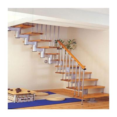Cina China supplier wood glass stairs single stringer straight wooden stair in vendita