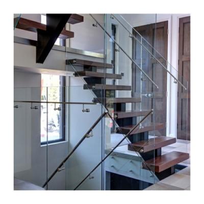 Cina Factory price wooden stair railing mono stringer wood straight stiarcase in vendita