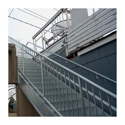 中国 Half landing stairs industrial galvanized steel cast iron stringer support staircase 販売のため