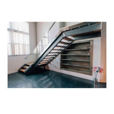 Cina Modern high quality metal straight staircase hight quality indoor wood stairs in vendita