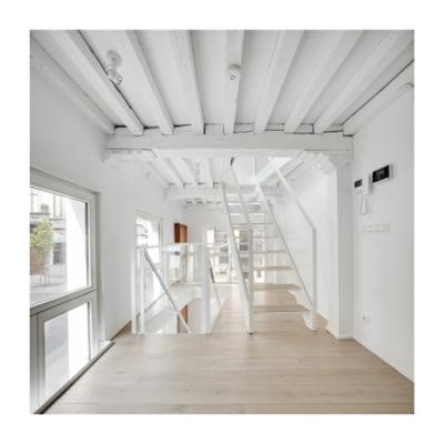 Cina Perfect quality special straight staircase indoor wooden rod handrail stairs in vendita