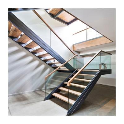 中国 Reliable performance laminated glass straight staircase high grade wood stairs 販売のため
