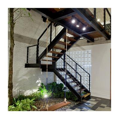 Cina WilliamArchi straight staircase window design wood stair tread stairs in vendita