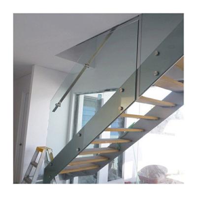 Cina Practical design prefabricated straight stairs wooden steps staircase in vendita