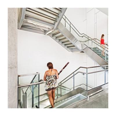 中国 Modern staircase design led glass stair inner house long straight staircase 販売のため