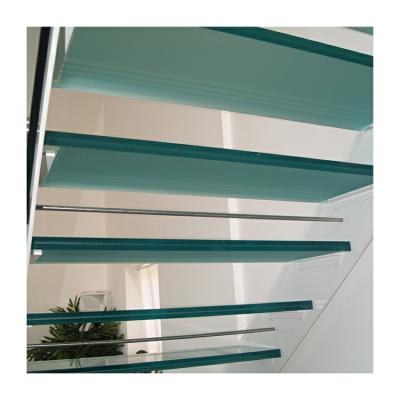 Cina China factory custom made laminated glass treads double stringer straight staircase in vendita