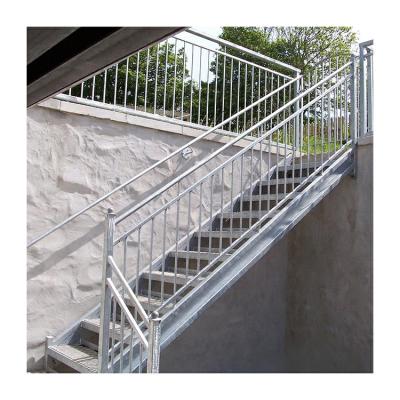 Cina Double stringer stair mild steel railing for wrought iron curved staircase in vendita