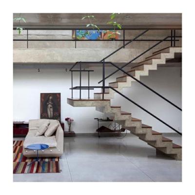 Cina New design straight staircase indoor steel railing wood stairs in vendita
