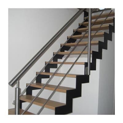 Cina Best selling prefab straight glass railing staircase customized color wooden tread stair in vendita