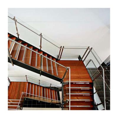 Cina Perfect quality prefab straight stairs single stringer wood staircase in vendita