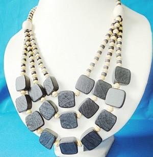 China Wooden bead necklace, jewelry for sale