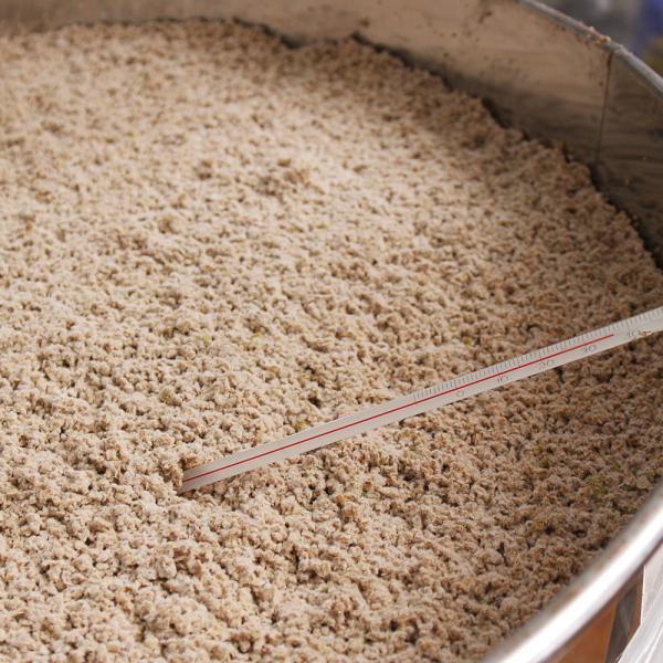 Quality Flavourzyme enzyme use in industry of Protein peptides Send sample experiment for sale