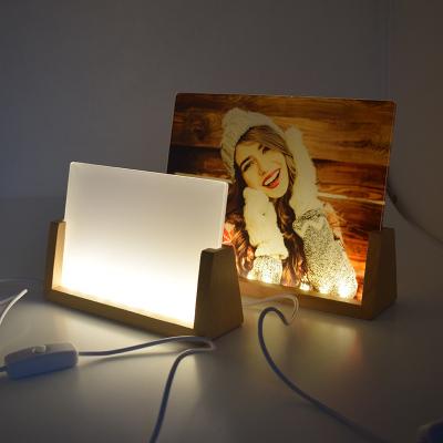 China U Shape LED Wooden Base Sublimation Acrylic Photo Panel Customized Light Up Desktop Memorial Photo Frame for sale