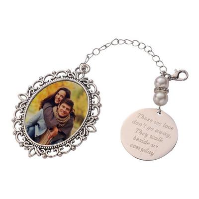 China Regalos de graduación Impresión de doble cara DIY Sublimación Photo Charm con texto de grabado con láser personalizado en venta