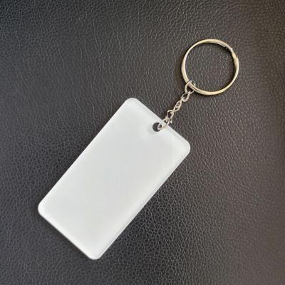 China DIY Personalized Sublimation Blank Acrylic Keychains For Sublimation Photos Printing for sale
