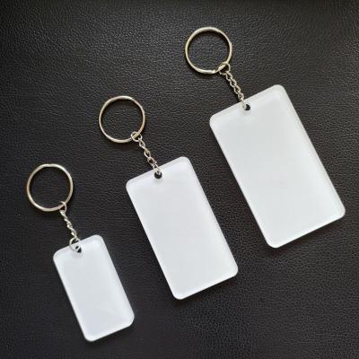 China DIY Personalized Sublimation Blank Acrylic Keychains For Sublimation Photos Printing for sale