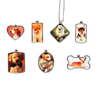 Cina Logo personalizzato in bianco a doppio lato di sublimazione metallica nome dell'animale ID catena tag di cane per la stampa di sublimazione in vendita