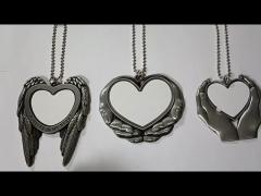 Creative Christmas Ornament Heart In Hands Sublimation Car Charm Pendants Blanks For Heat Press