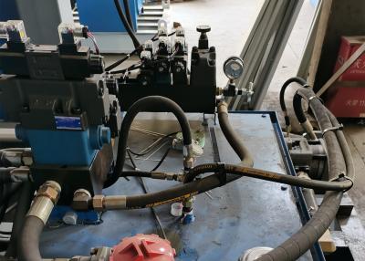 Cina High Speed Accumulator Blow Moulding Machine For Plastic Tool Box in vendita