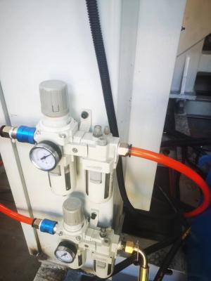 Cina Macchina di salto della bottiglia dell'HDPE di Bph della fresatrice 360 del colpo dell'ANIMALE DOMESTICO del posto fisso 160l in vendita