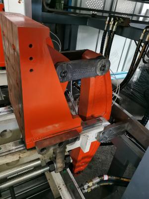 Cina ANIMALE DOMESTICO automatico dello sciampo 200ml 3 della bottiglia dello stampaggio mediante soffiatura stazione capa della macchina della doppia in vendita