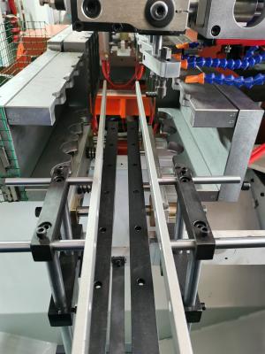 Cina macchina di salto ad alta velocità della bottiglia per il latte della macchina 200ml dello stampaggio mediante soffiatura della testa 5l 2 in vendita