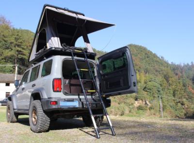 China Roomy 2-6 Person Car Roof Tent For Year Round Camping Adventures for sale