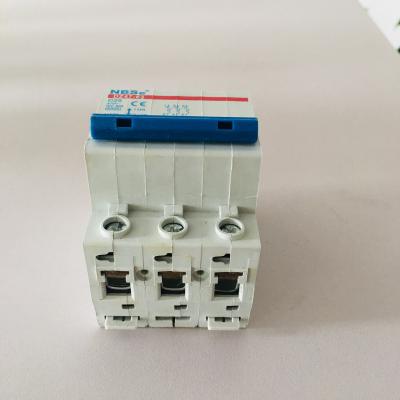 China Proteção atual diminuta do curto-circuito do interruptor da série de NBSe DZ47 à venda