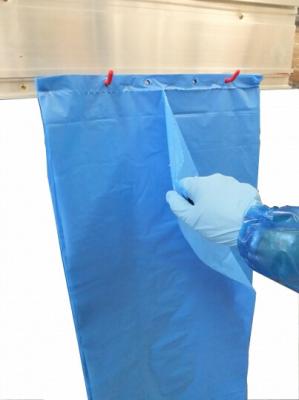 China Blue Plastic Disposable Polyethylene Medical Apron on block 50pcs/bag,500pcs/ V93 for sale
