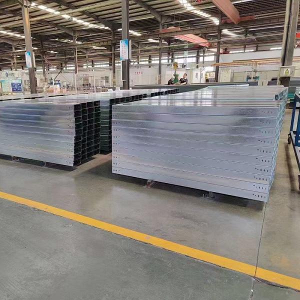 Quality Streamline Powder Coated Perforated Cable Tray / Painted Non Ferrous Cable Tray for sale