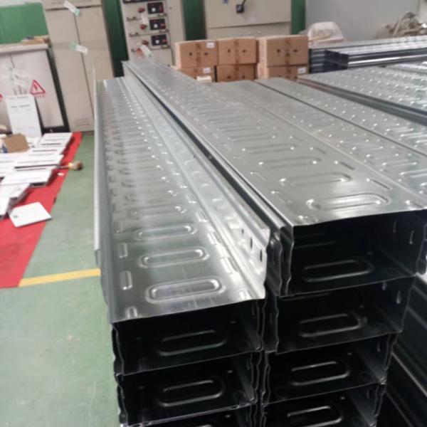 Quality Silvery Molded Perforated Metal Cable Tray 3m - 6m For Cable Routing And Management for sale