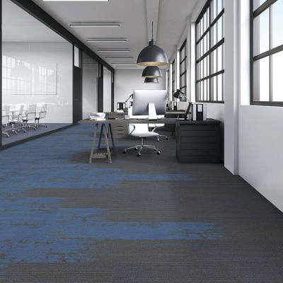 Cina Abstract Pattern 100% Nylon 6 Pvc Carpet Tile per spazi commerciali in giallo in vendita