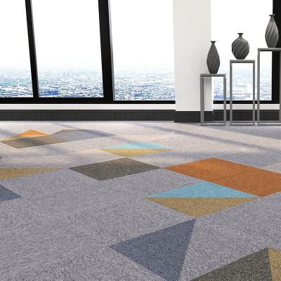 China 50x50 Commercial Wall Carpet Tiles with Customized Color and Anti-slip PVC Backing for sale