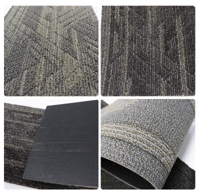 China Commerciële moderne nylon tapijttegels Tufted Abstract Kussen 50x50 PVC PP voor hotel Te koop
