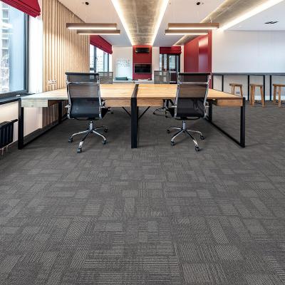 China Portalen Waterdicht Nylon Vierkante of rechthoekige vorm PVC Modulair kantoor tapijt 50 * 50cm Te koop