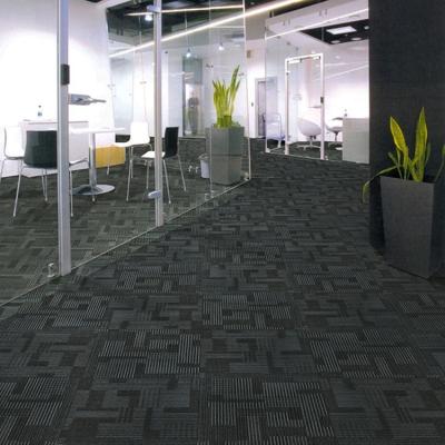 中国 ホテル モダン 100x100 PVC カーペット ティーン ベッドルームと 520g/sqm 積み重量 販売のため