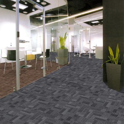 中国 ホテル モダン 100x100 PVC カーペット ティーン ベッドルームと 520g/sqm 積み重量 販売のため
