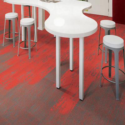 中国 広形PVCバックアップ 防音オフィス 商業用カーペットタイル 25x100cm キャンプ用 販売のため