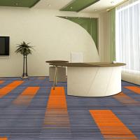 China Square Red Gradient Art Deco Carpet Tiles in Loop Pile Pattern for Interiors for sale