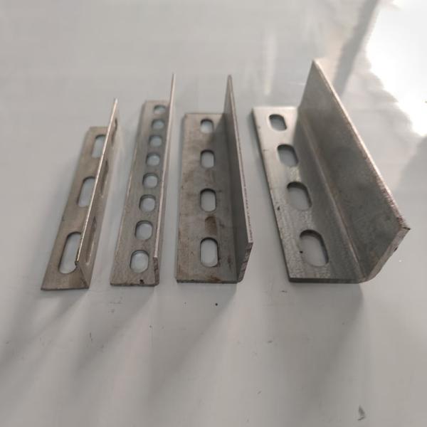 Quality Anti Corrosion Fire Resistant Punched Angle Iron For Construction for sale