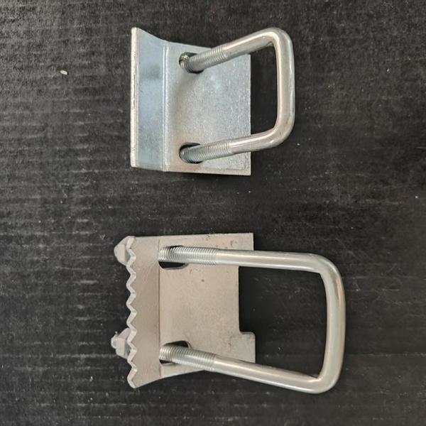 Quality Serrated Unistrut Beam Clamps With U Bolt Anti Slip Toothed Pressure Plate for sale