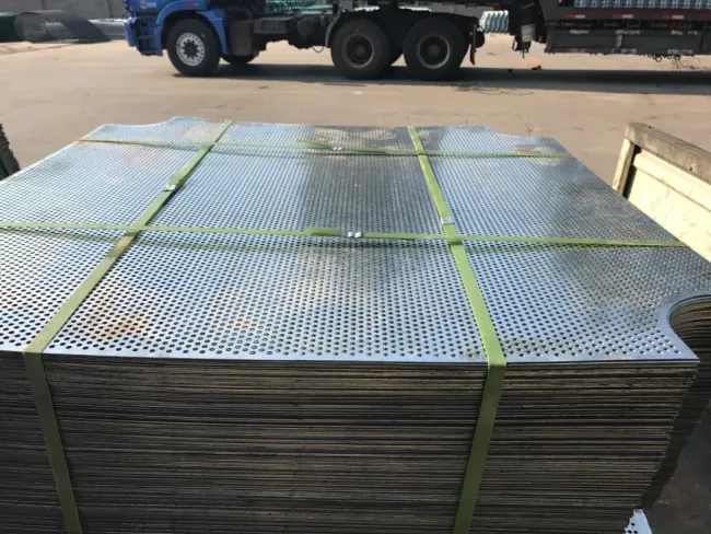Architectural Stainless Steel/Aluminum/Galvanized Steel Perforated Metal Mesh Sheet Round, Square, Slot Punching Panel Perforated Sheet for Wall Cladding/Facade