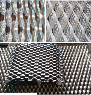 Cina Galvanized Expanded Metal Mesh Factory Sales Diamond Hole in vendita