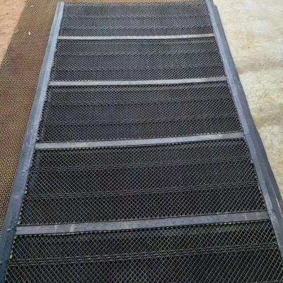 Cina Rubber Self Cleaning Vibrating Screen Mesh Manufacturer in vendita