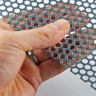 Cina Griglia di filo metallico perforato di alta qualità per schermo vibrante in vendita