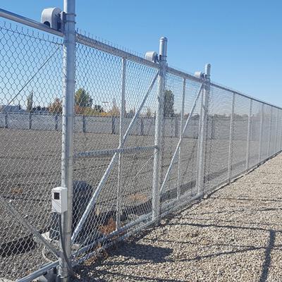 Cina 2.5 3mm Wire 50X50 Diamond Mesh Hot DIP Galvanized 6FT Chain Link Iron Wire Mesh Fence in vendita