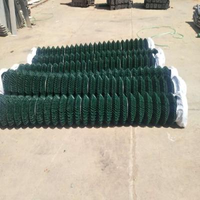 Cina Galvanized Razor Babred Wire Diamond Wire Mesh Metal Chain Link Fence in vendita