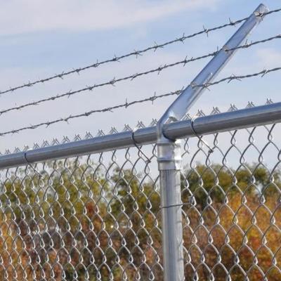 Cina 9 Gauge 5*5cm 6 FT Galvanized Diamond Mesh Wire Chain Link Fence in vendita