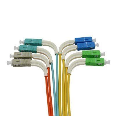 Cina 90° Bote Sleeve Fiber Optic Patch Cord 3.0mm Servizio OEM in vendita